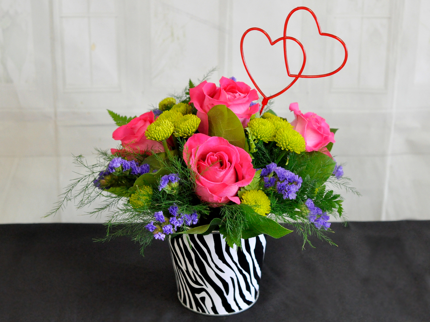 Polites Florist - Upper Darby, PA, 19082 - Delivering Fresh Flowers and ...